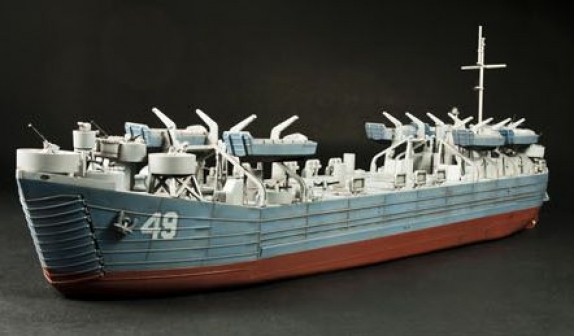AFV LST-1 Landing Craft 1:350 PKSE73516, Model Shop Leeds